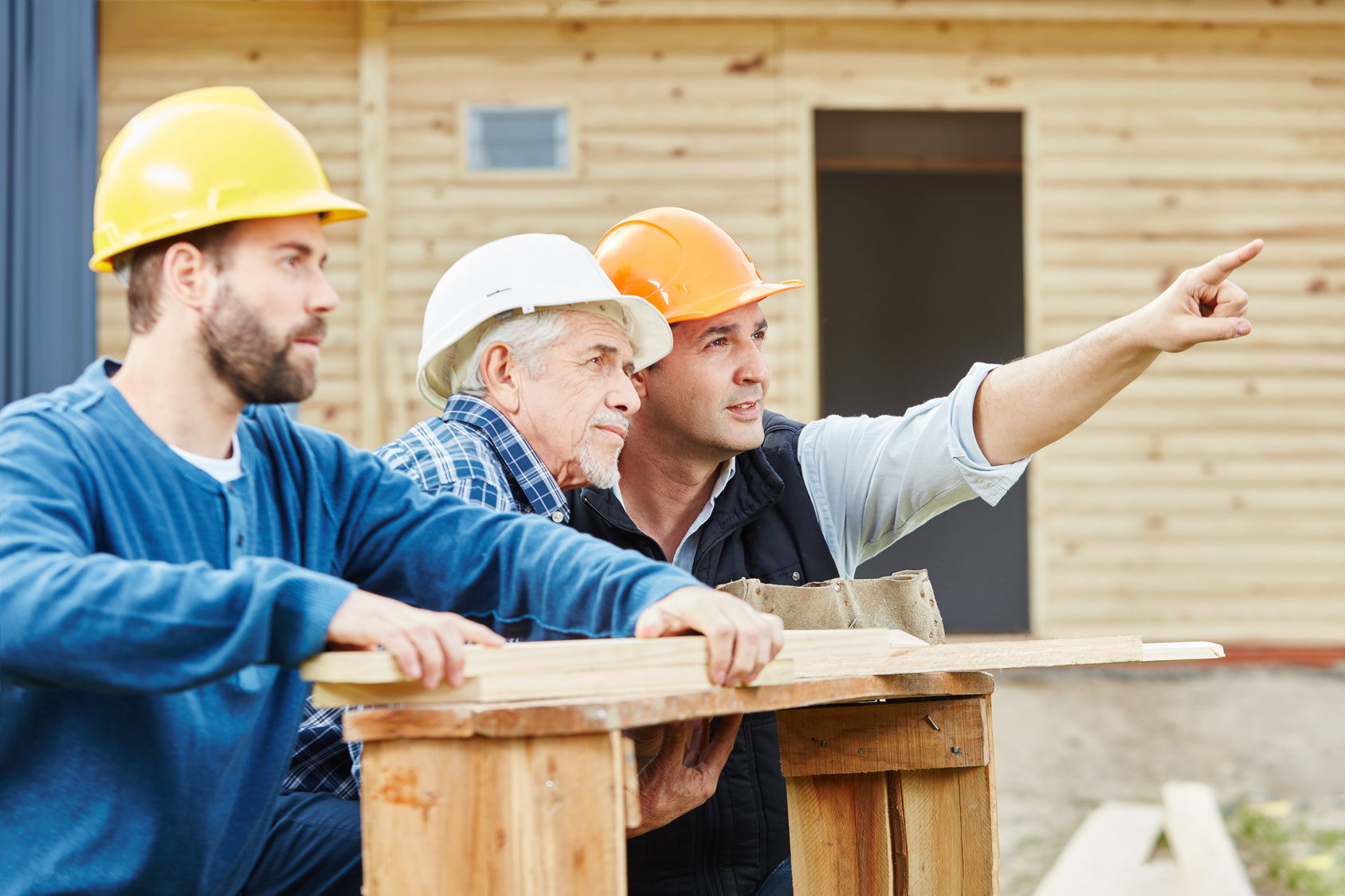 Integrating Older Generations to the Digital Age | GoContractor